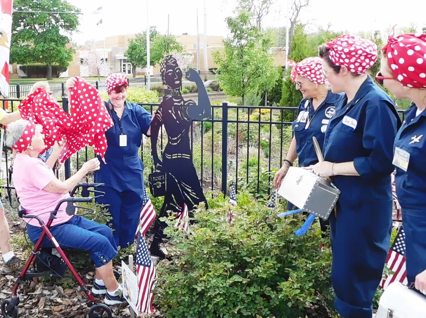 Tribute Rosies Teach, Original Rosie Unveils Statue | Clare County Cleaver