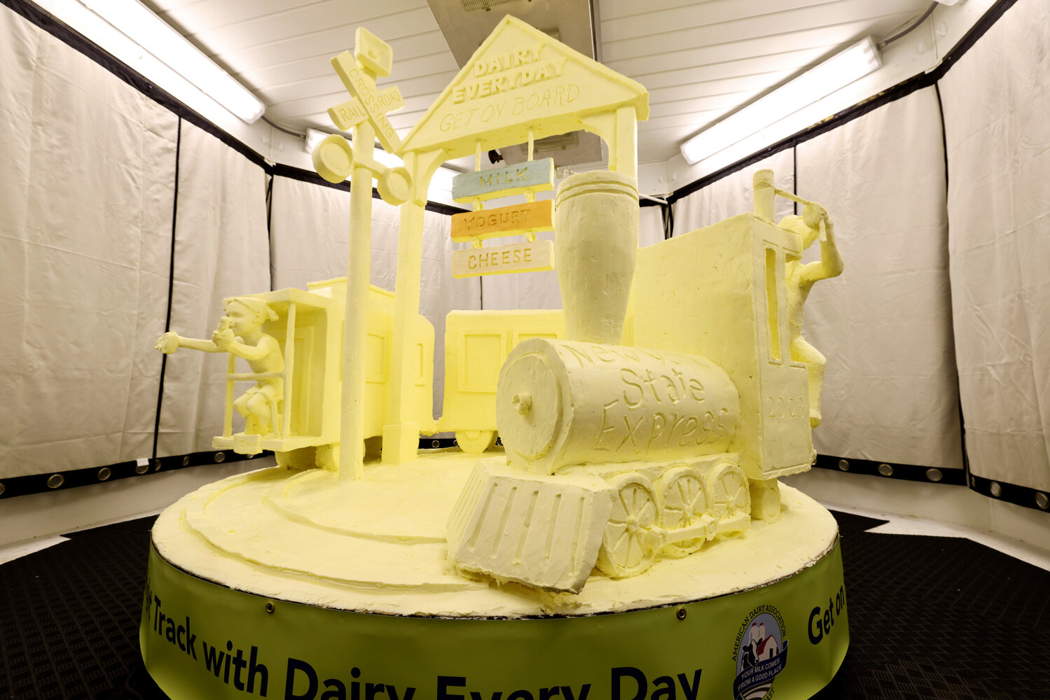 The butterfat railroad: State fair butter sculpture unveiled on opening ...