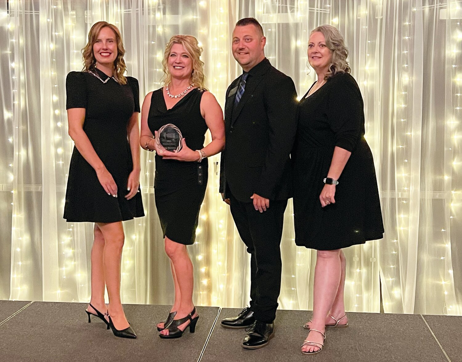 Chamber celebrates members during awards ceremony | Journal Review