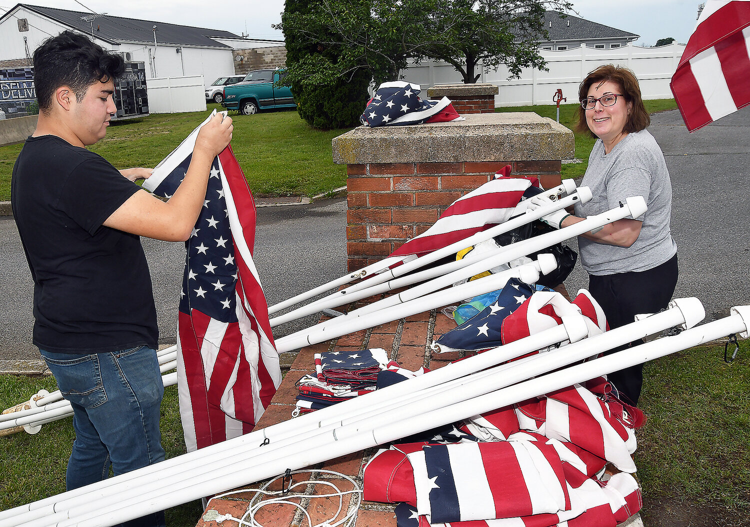 Star-studded tribute: Flags for Heroes just in time for Memorial Day in ...