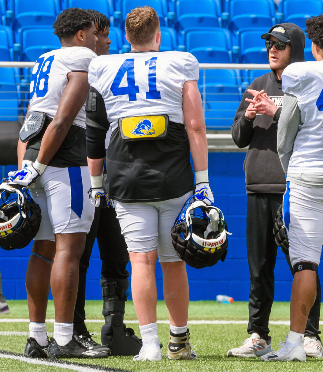Dover's Sessoms playing a bigger role for Blue Hens this fall | Bay to ...