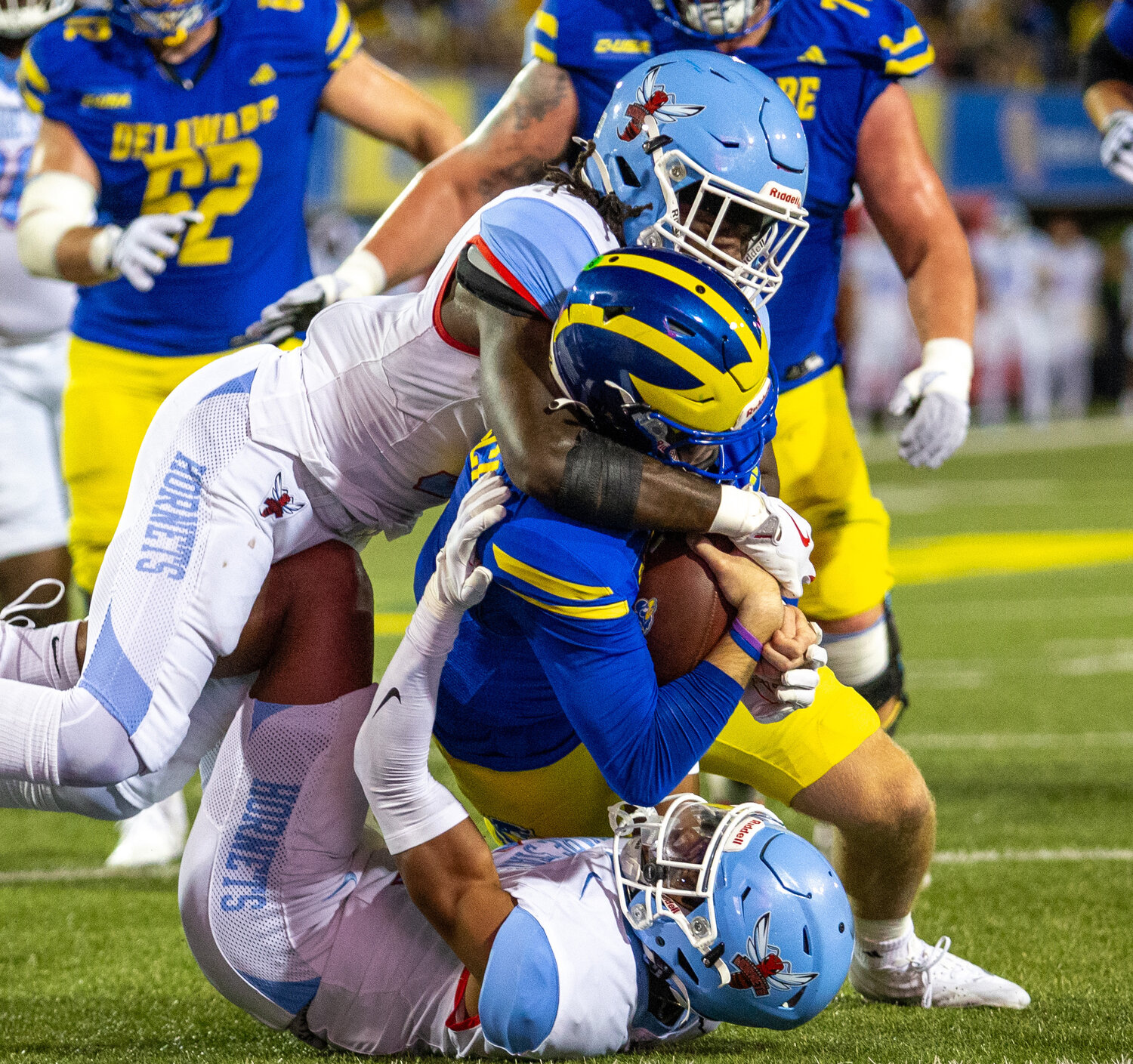 Delaware football team turns to Minicucci at QB again | Bay to Bay News