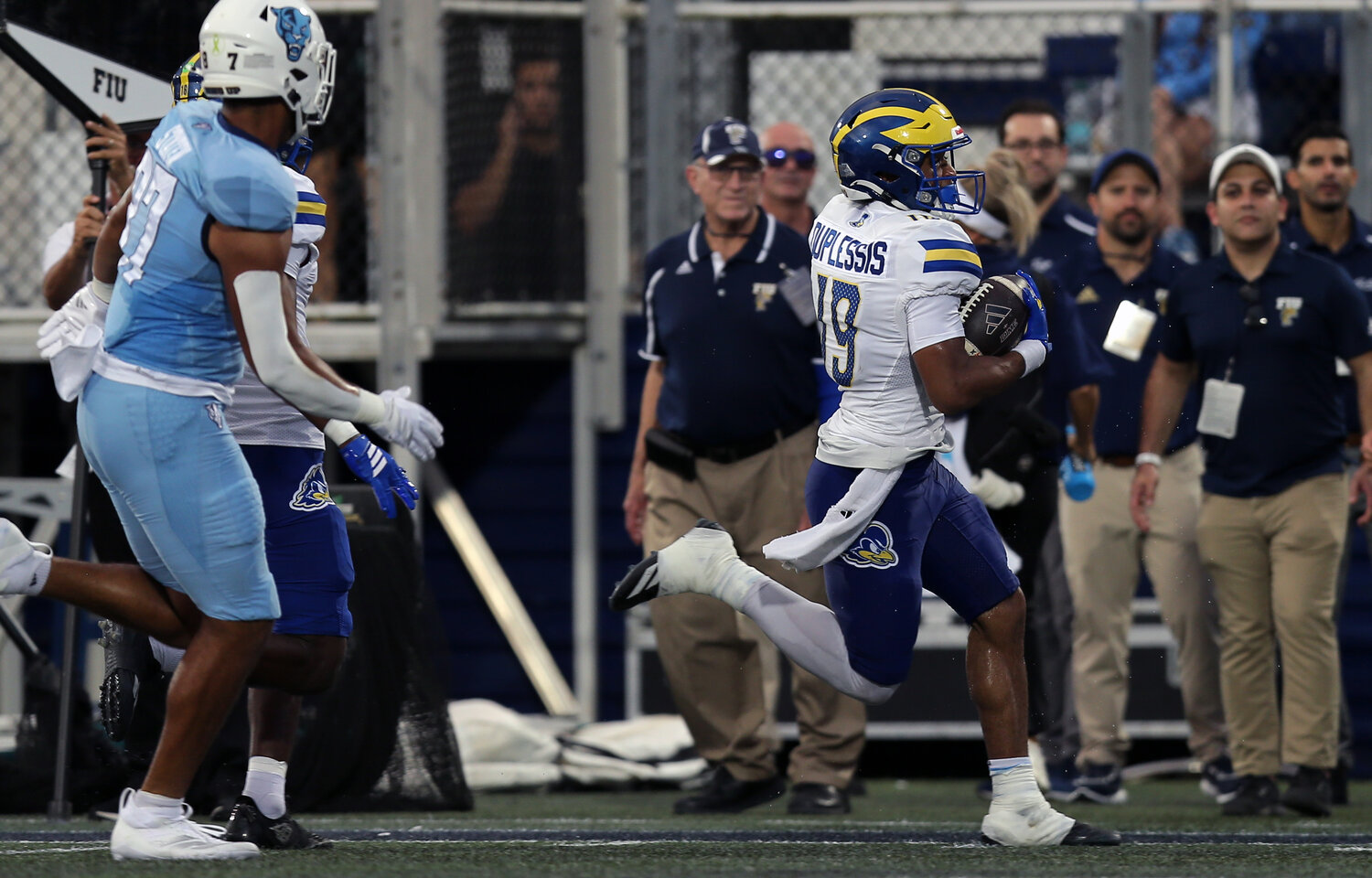 Delaware football earns historic win in Conference USA opener | Bay to ...