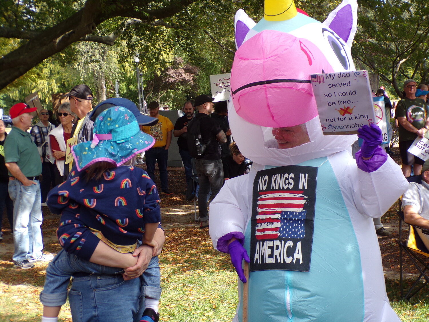 GALLERY: Over 1,300 gather for 'No Kings' rally in Dover | Bay to Bay News