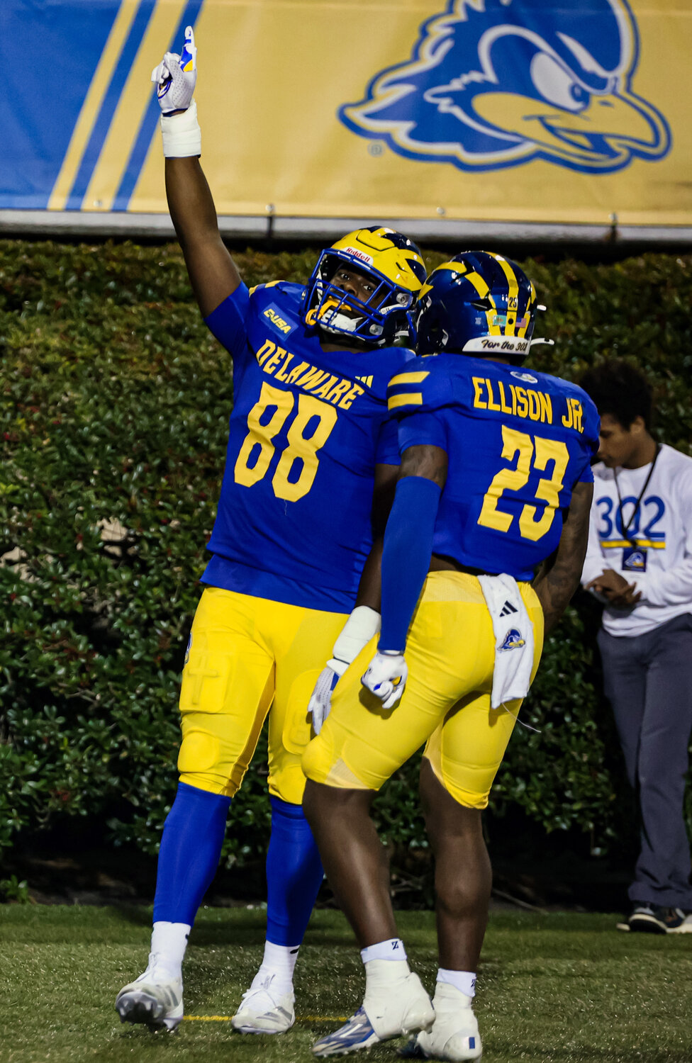 Reed's kicks give Delaware a stunning comeback win over Louisiana Tech ...