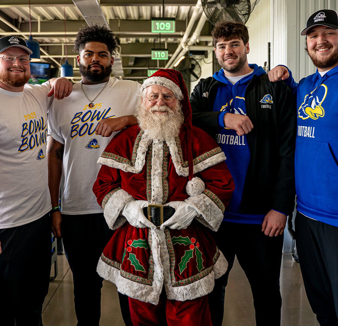 Photo gallery: Delaware football team prepares for 68 Ventures Bowl ...