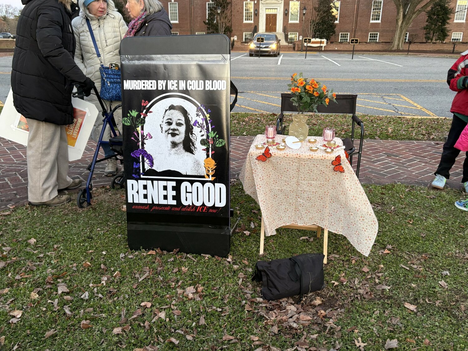 Vigil held in Dover for victims of ICE violence | Bay to Bay News