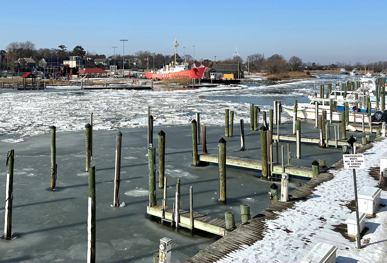 Frozen harbor | Bay to Bay News