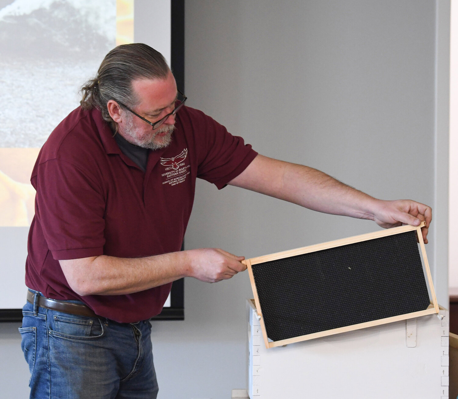 Prepare for spring with alley cropping workshop, or make a birdhouse or ...