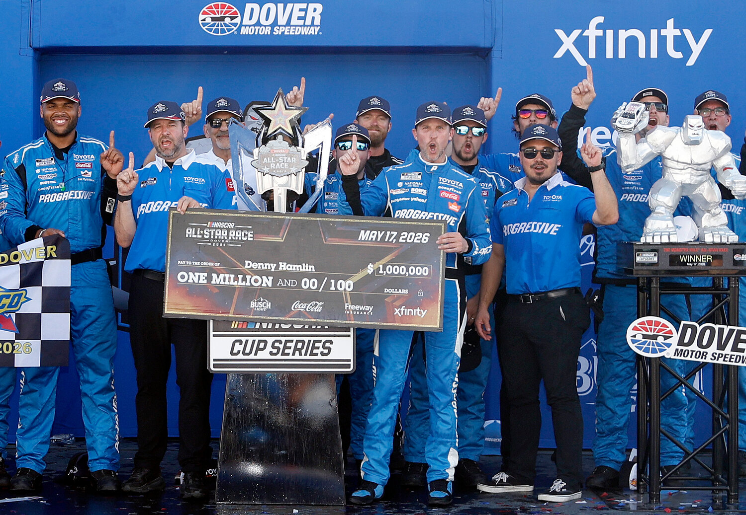 Photo gallery; Race weekend Sunday at Dover Motor Speedway | Bay to Bay ...