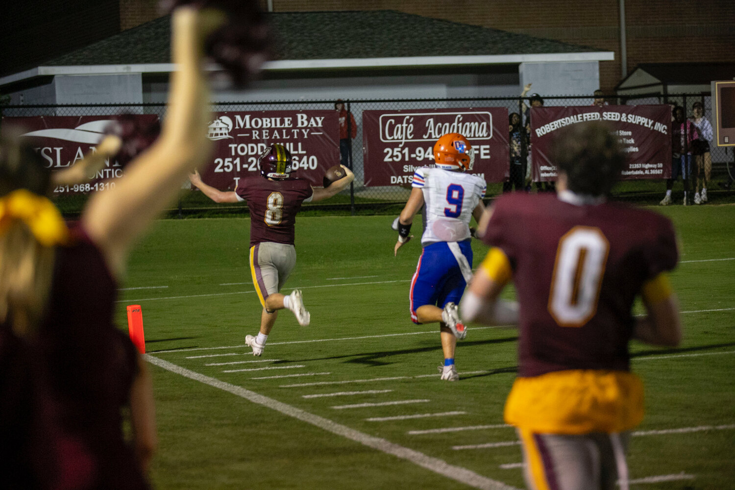 Robertsdale scores late go-ahead touchdown to defeat Orange Beach, 22 ...