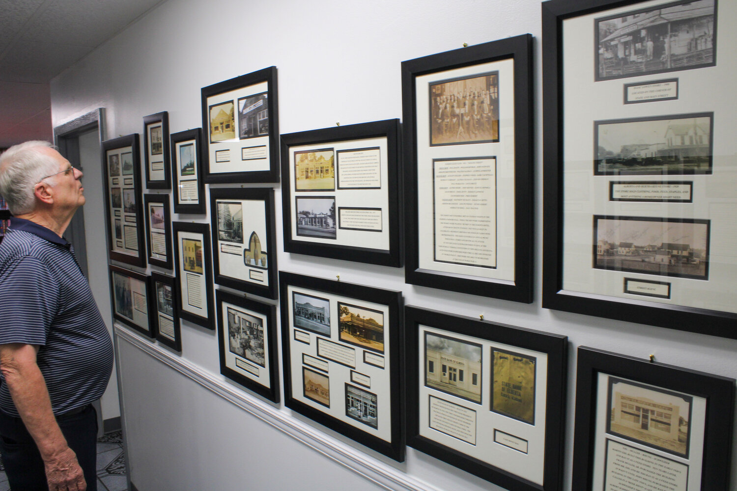 Elberta Public Library fully unveils historical display detailing town ...
