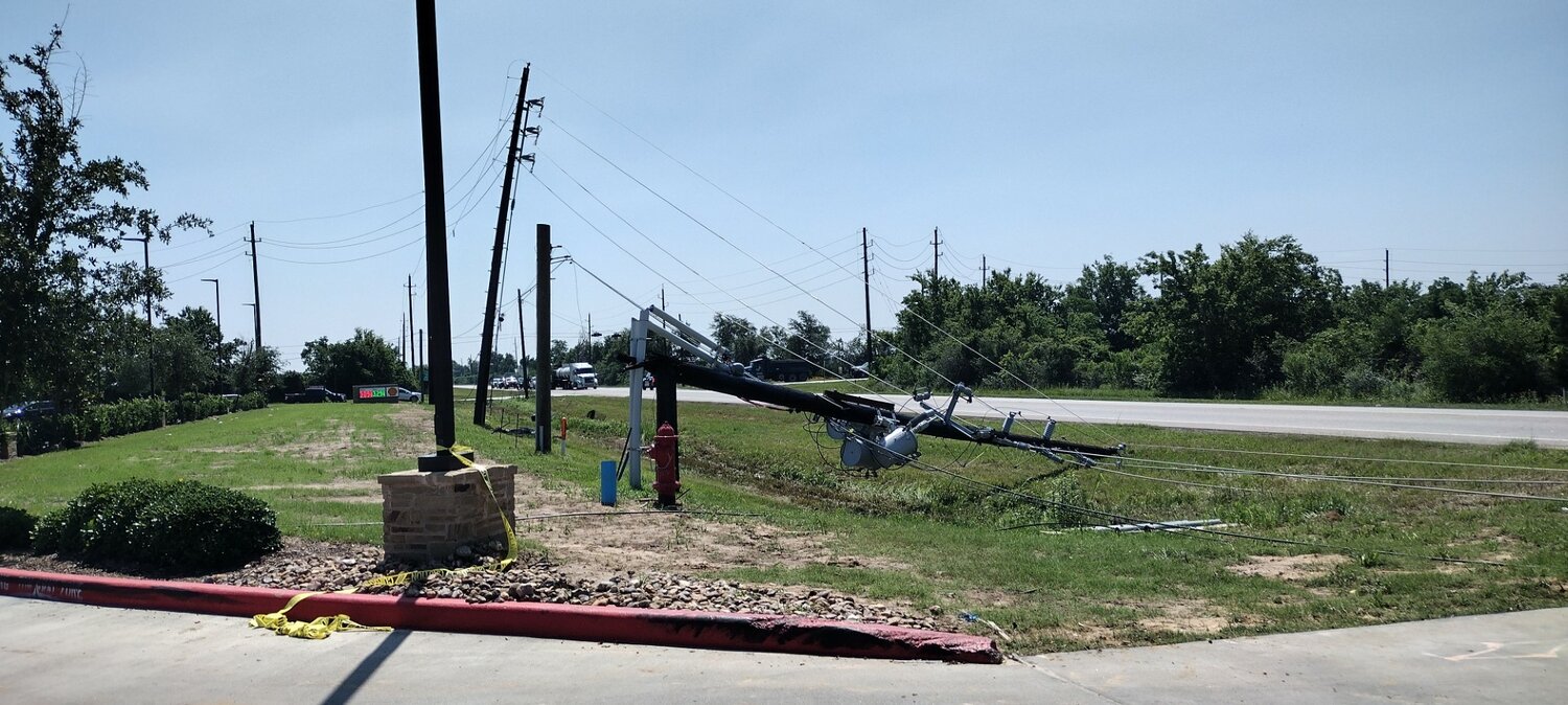 Unexpected storms disrupt power to greater Katy area, cause school ...