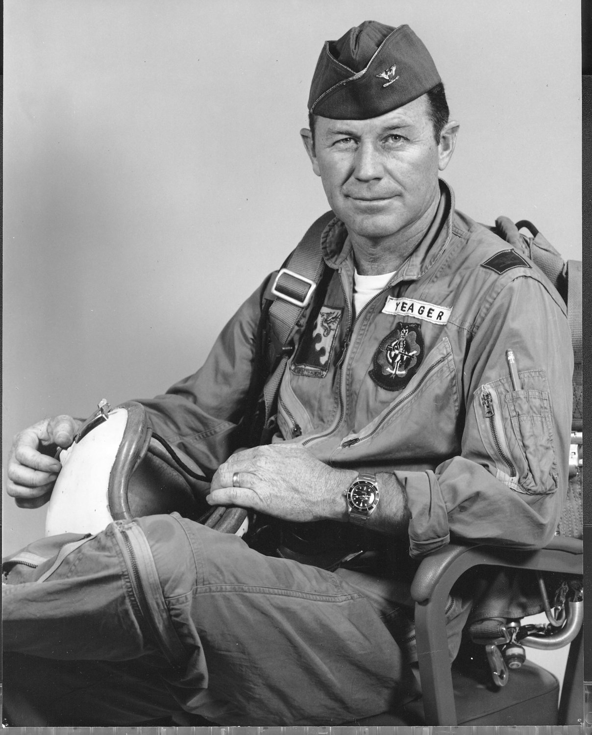 Legendary test pilot, American hero, General Chuck Yeager passes away ...