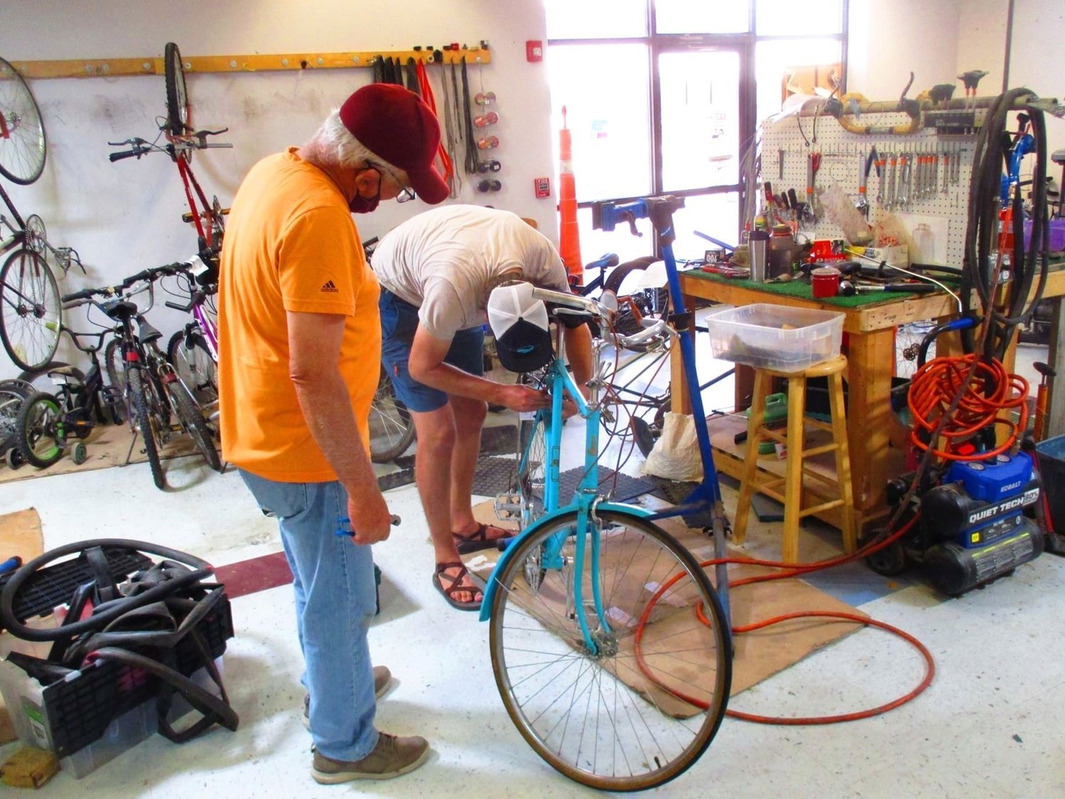 Cruces Creatives expands hours, welcomes new members, volunteers ...