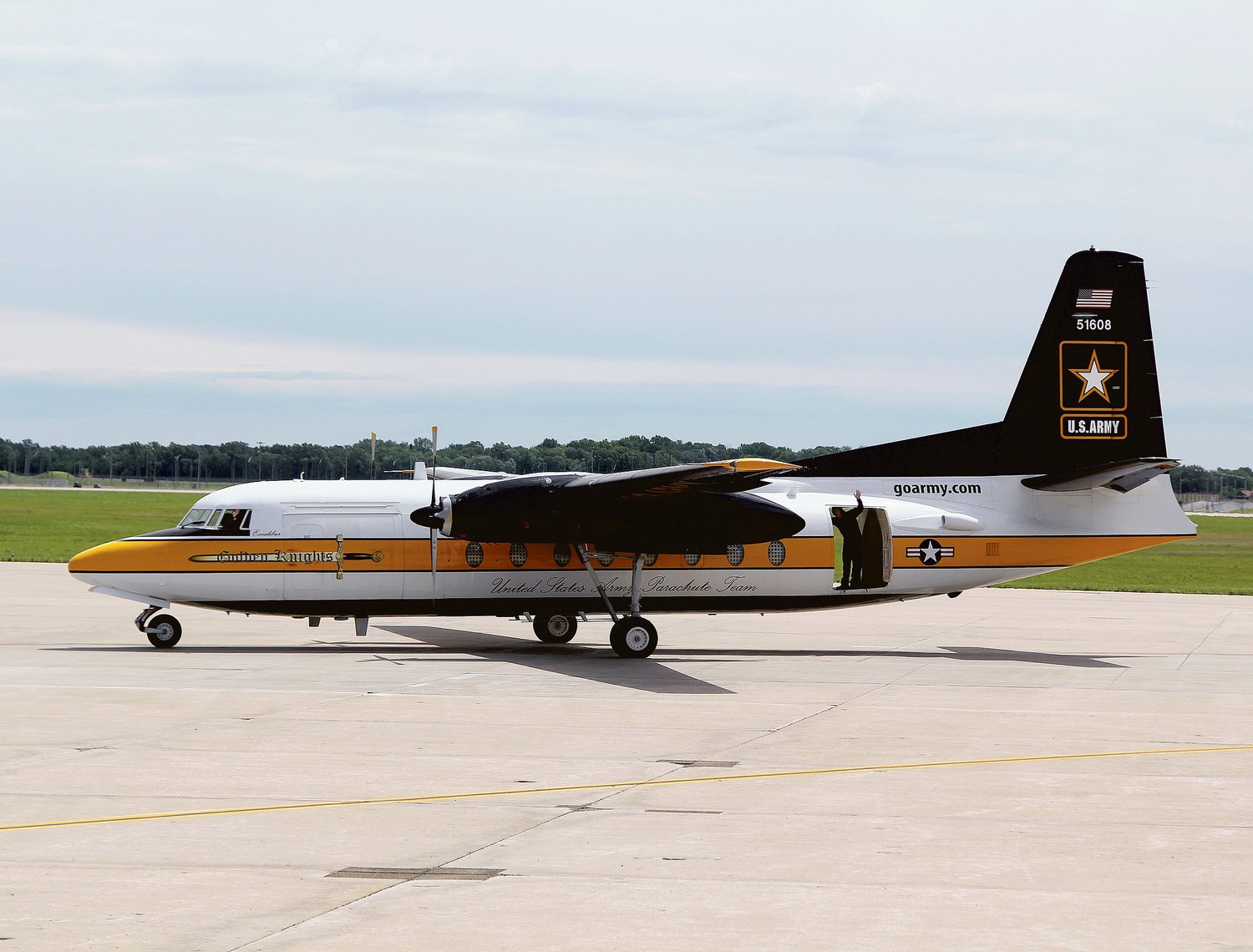 Flying with the U.S. Army Golden Knights | Star-Journal