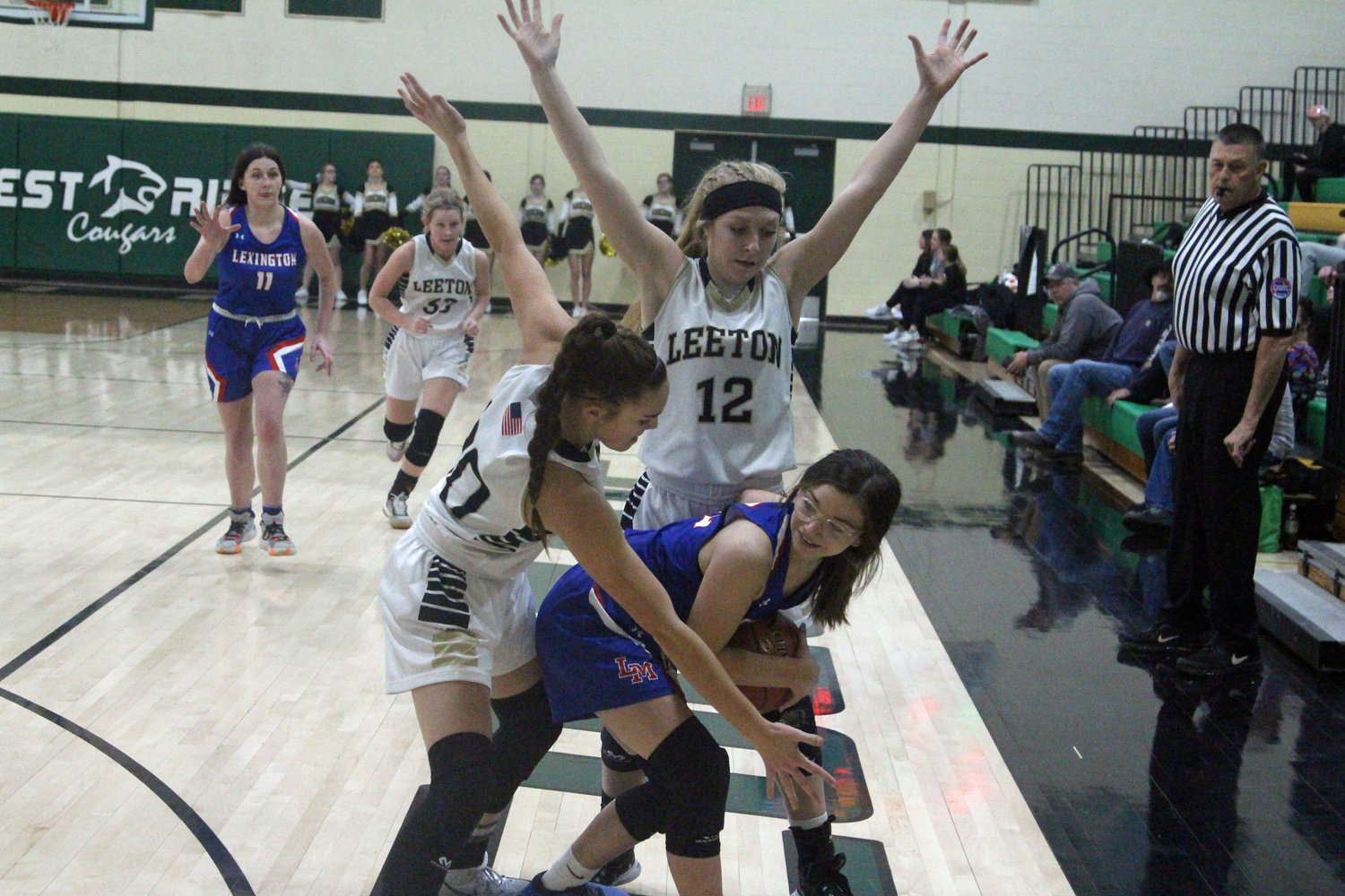 Leeton girls handle Lexington in Quarry City Cougar Classic opener ...