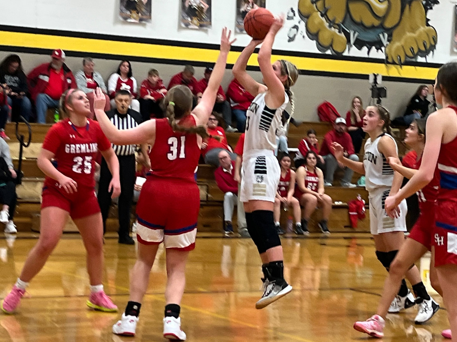 Leeton girls handle Sacred Heart with Otterville | Star-Journal