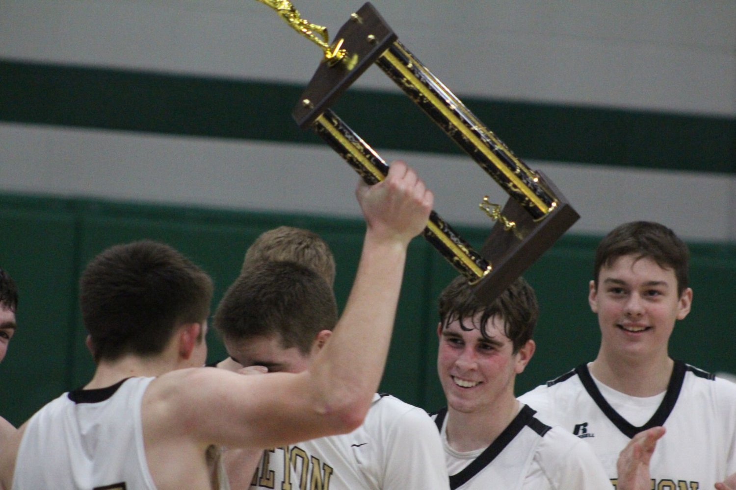 Leeton's pressure key against Knob Noster | Star-Journal
