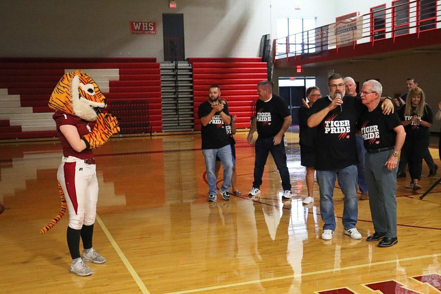 Warrensburg mascot renamed 'Tiger Bob,' honoring Bob Lotspeich | Star ...