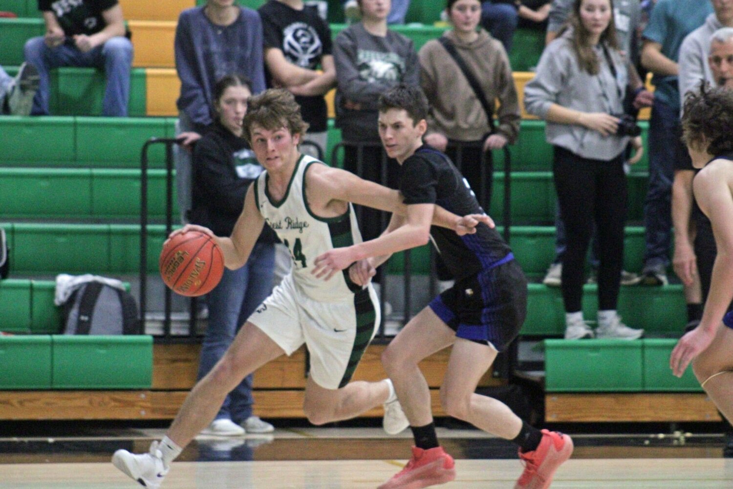 Crest Ridge boys close out battle with Holden | Star-Journal