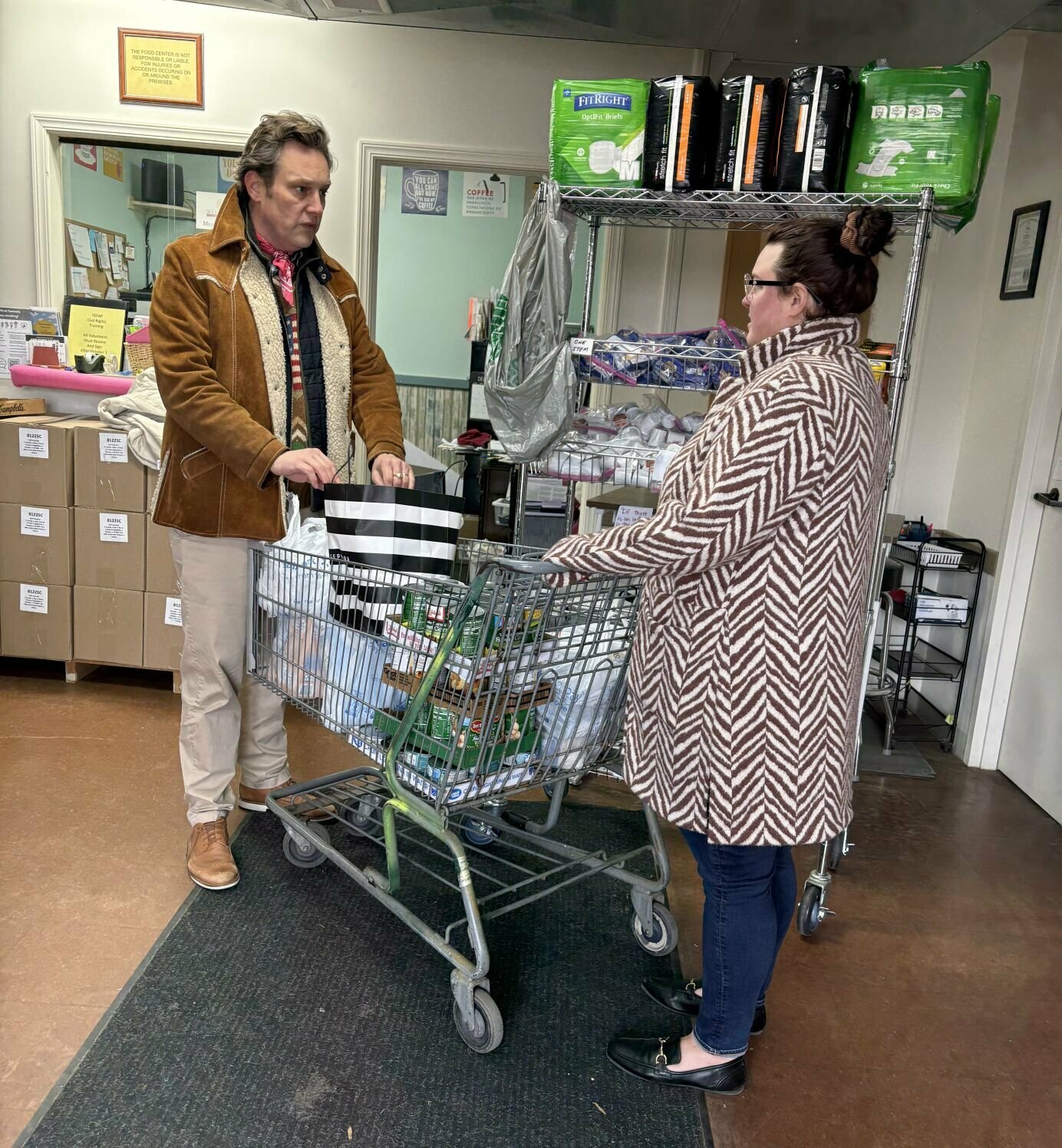 Battle of the Banks food drive supports Johnson County families | Star ...