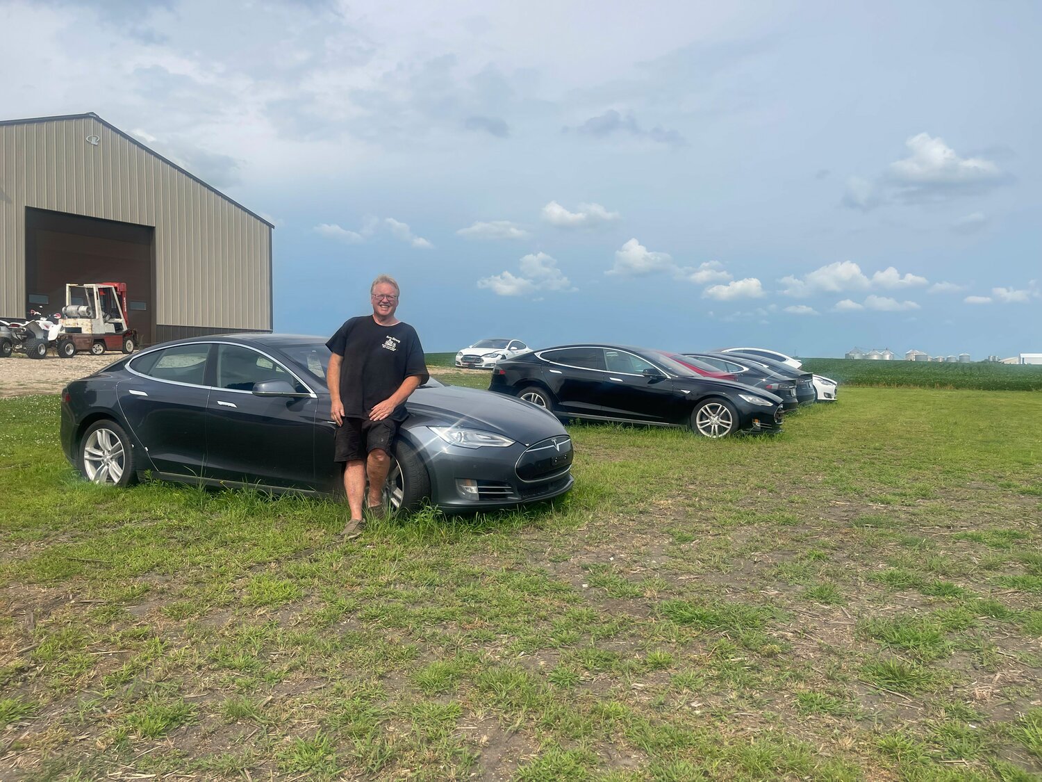 Paul Erickson is all charged up over Tesla vehicles | Ringsted Dispatch