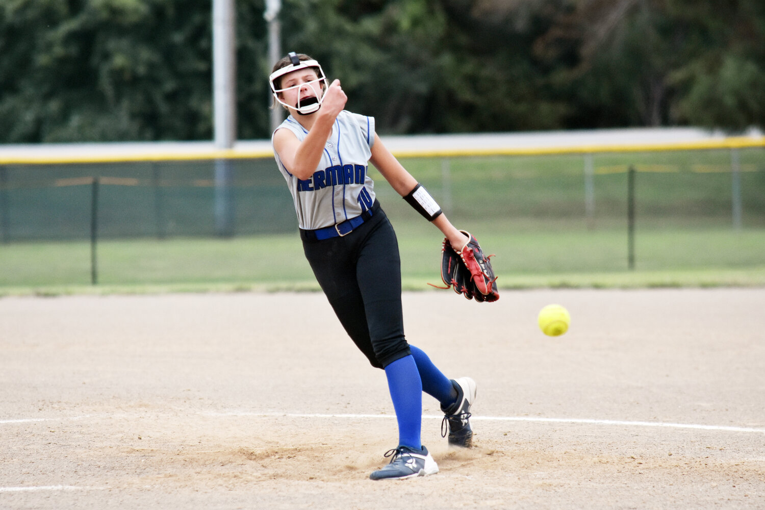 Hermann softball secures most wins in over a decade after three-game ...