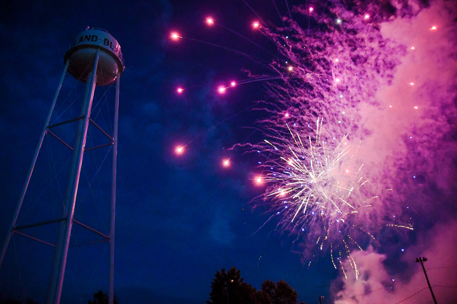 Bland Fireworks | Maries County Advocate